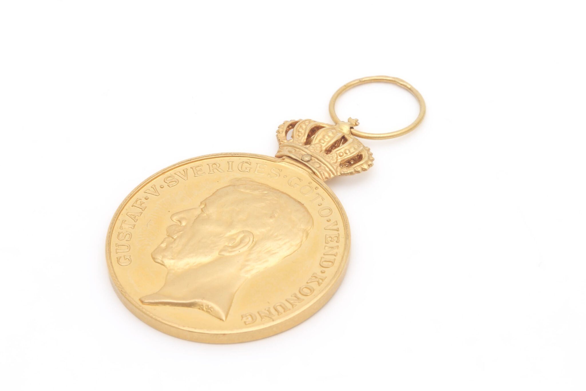 GULDMEDALJ " AF KUNGLIGA PATRIOTISKA SÄLLSKAPET / GUSTAF V SVERIGES GÖT ...